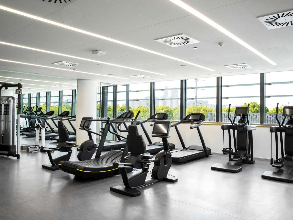 A Comprehensive Guide On How To Start A Corporate Gym