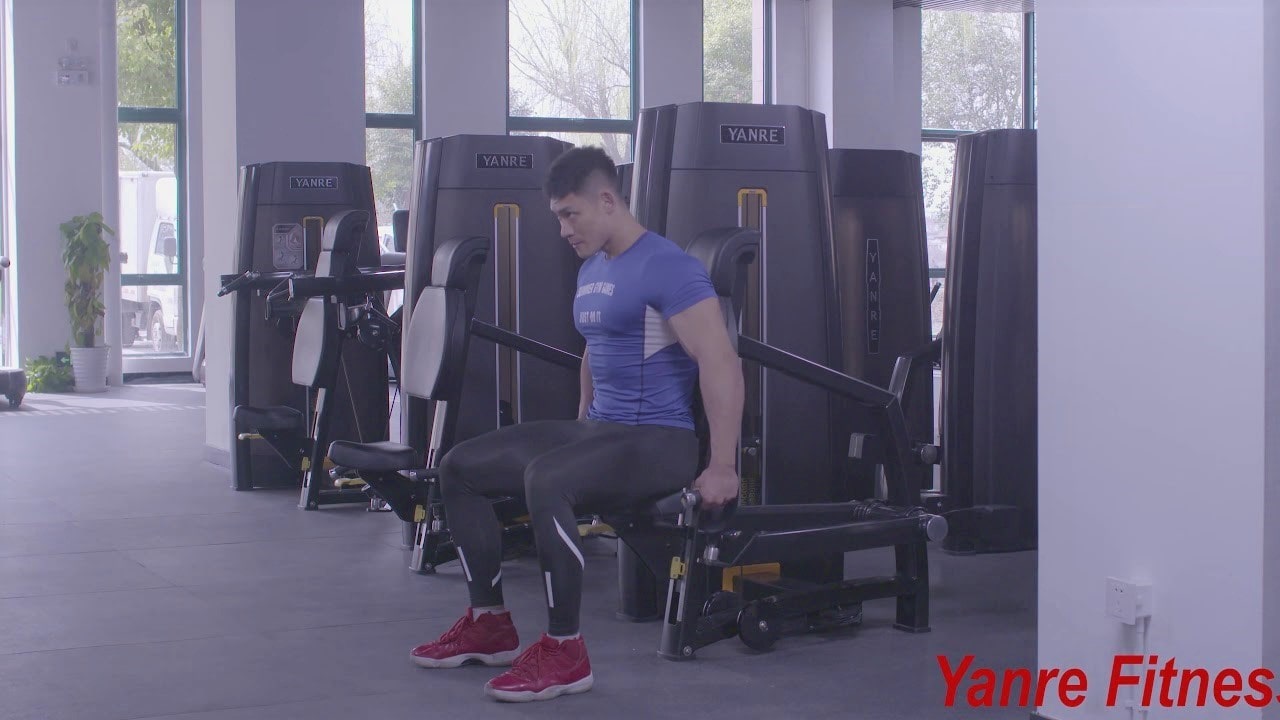 Standing Shrug Machine