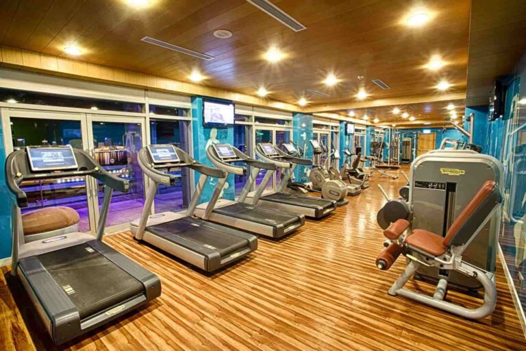 A Comprehensive Guide To Choose The Best Commercial Gym Ceiling Design