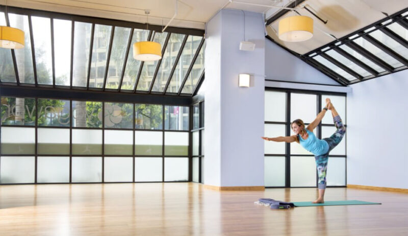 A Comprehensive Guide To Choose The Best Commercial Gym Ceiling Design