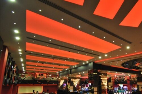 A Comprehensive Guide To Choose The Best Commercial Gym Ceiling Design