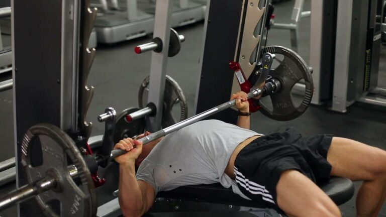 Decline Chest Press Machine