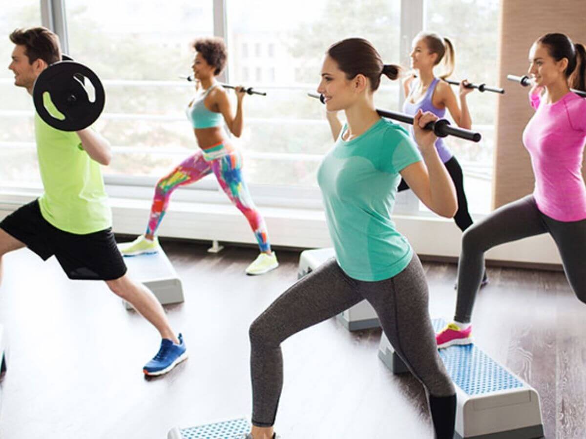 4 Must-Try Group Workout Ideas To Elevate Your Fitness - YR Fitness
