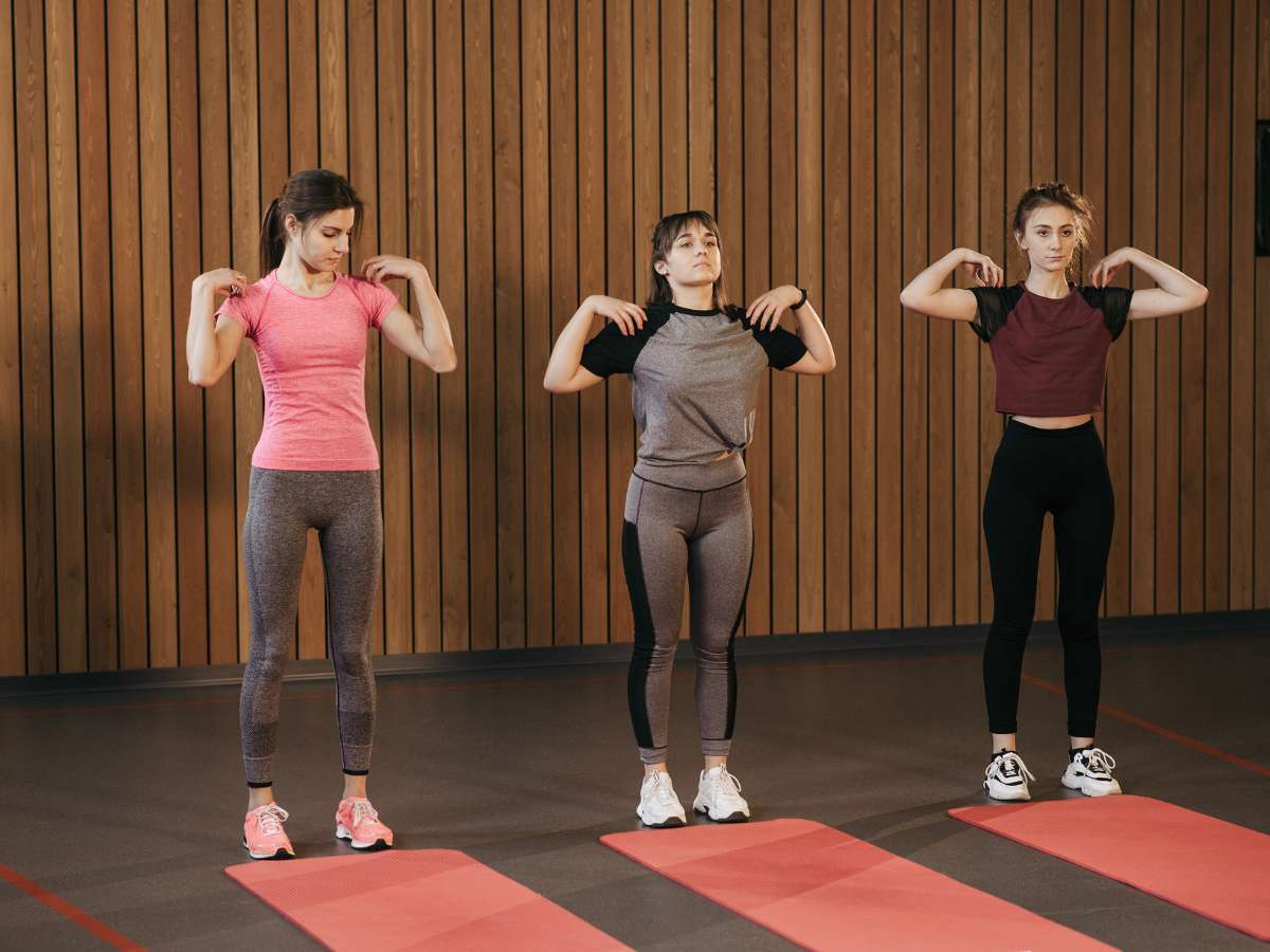 Rowing Machine Vs Elliptical:Key Differences Explained - YR Fitness