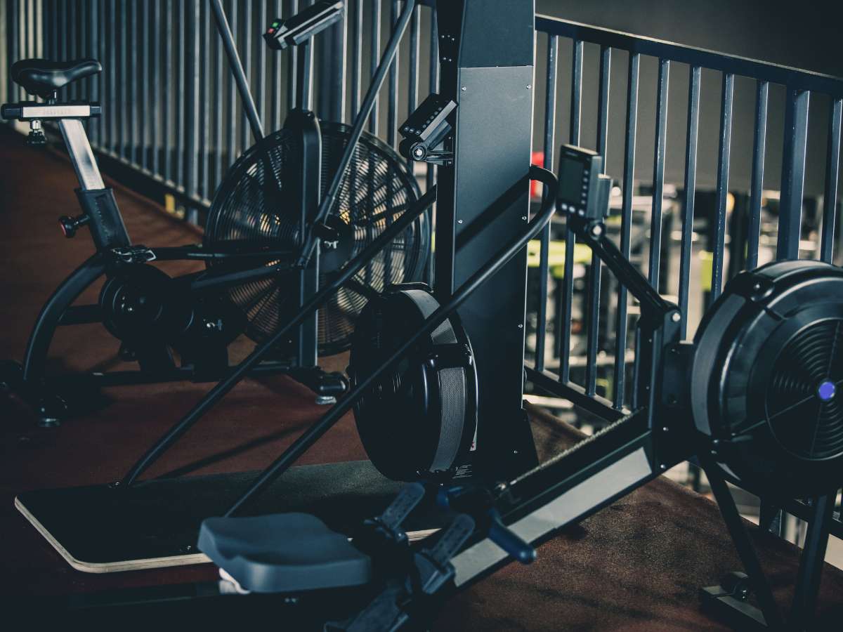 Stepper Vs Treadmill: What’s The Real Difference? - YR Fitness